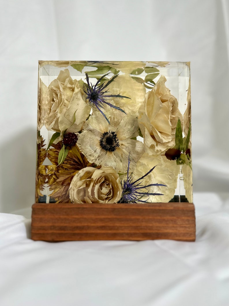 Square Resin Block With Wooden Stand/flower Bridal Resin - Etsy