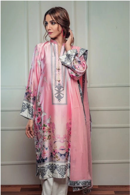 Pakistani Designer Wear I-LACE Women's 3pc Suit Set Shalwar Kameez ...