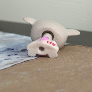 1129 Lavendar Mouse - Gen 3 AUTHENTIC Littlest Pet Shop - LPS Vintage ...