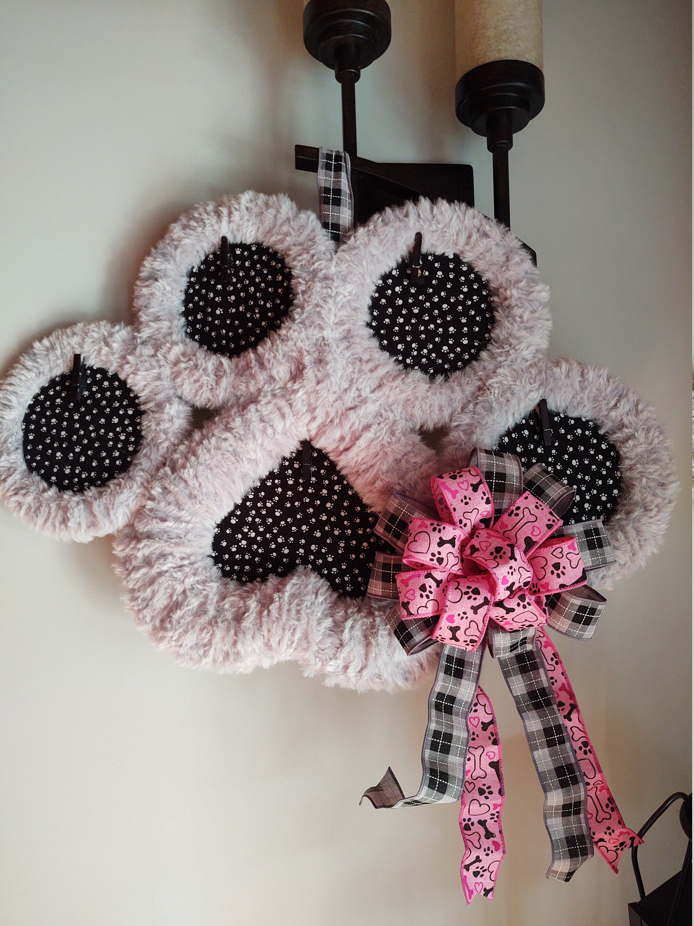 Paw Print Fur Yarn Wreath | Etsy