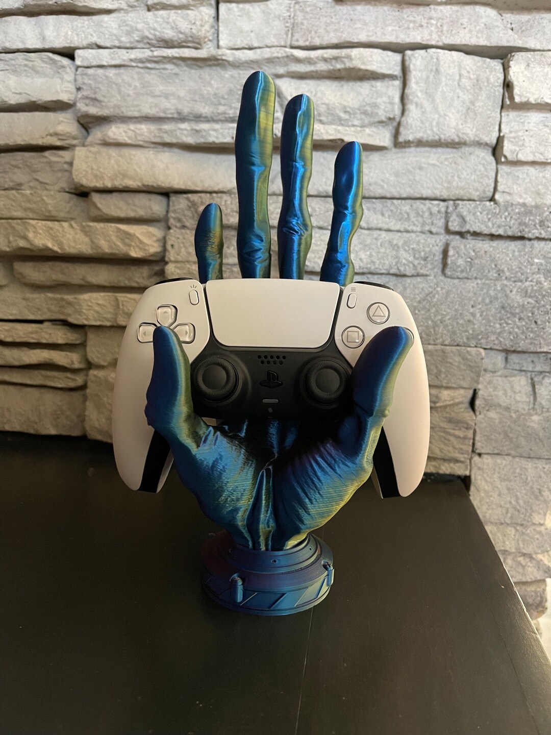 6 Finger Alien Controller Holder UFO, Intergalactic, Space Invader Xbox ...
