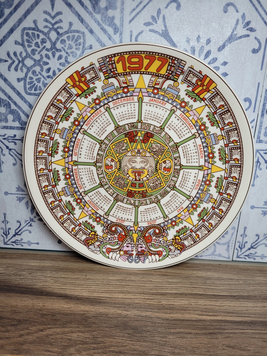 A Wedgwood 1977 Collectors Plate Called Tonatihu From the 7th Calendar ...