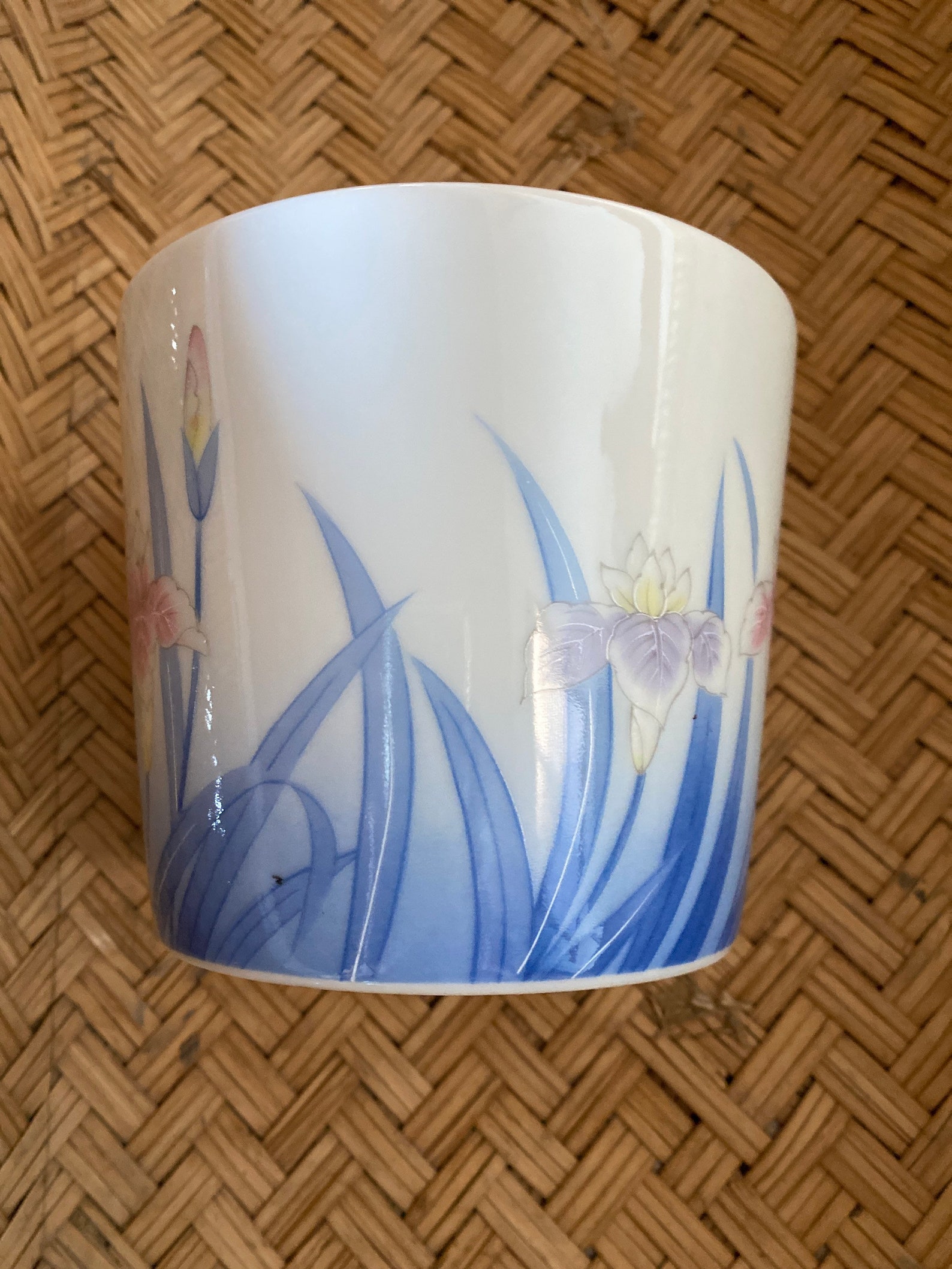 Vintage Floral Iris Planter, Pastel Flower Pot, Made in Japan - Etsy