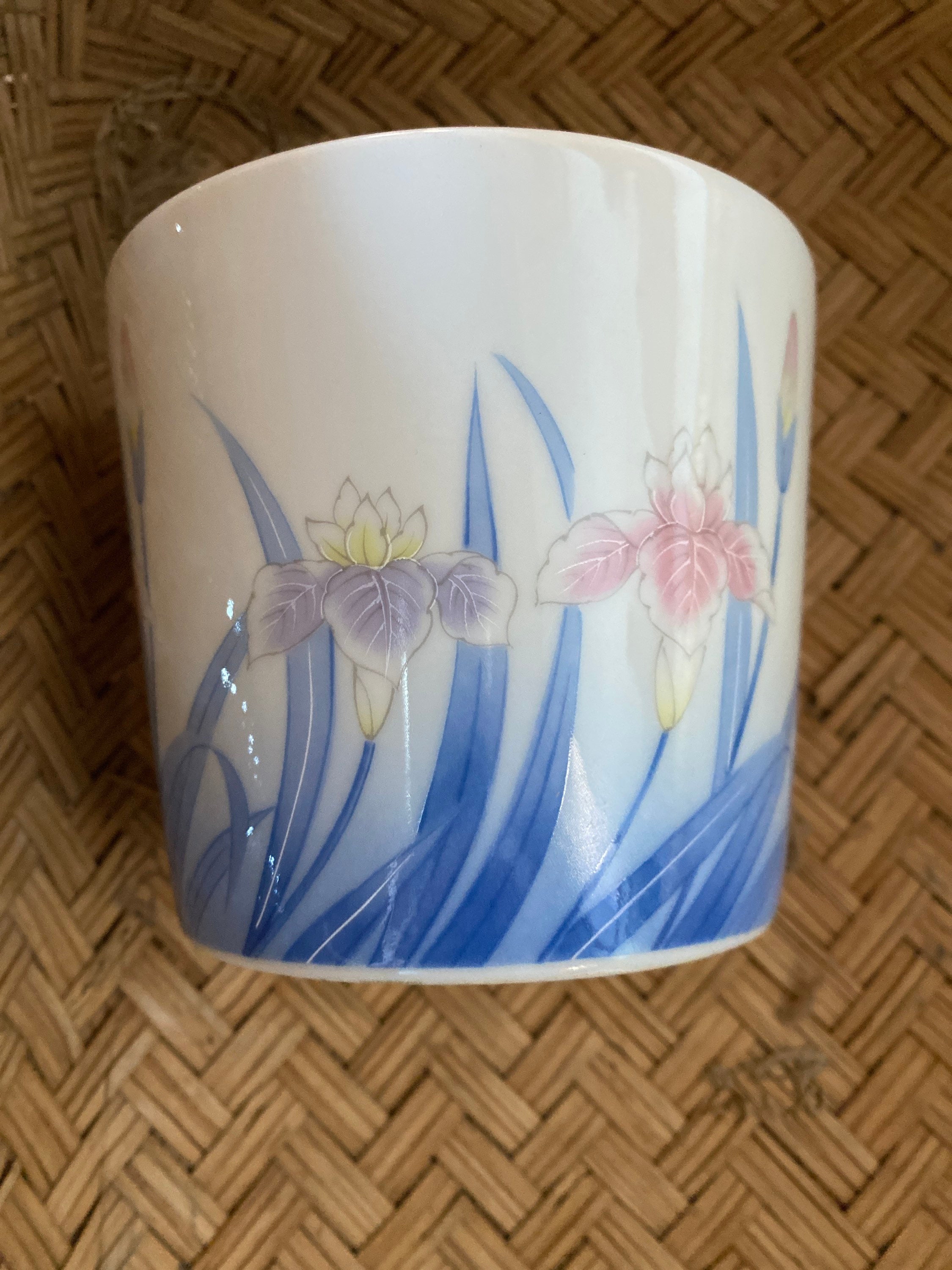 Vintage Floral Iris Planter, Pastel Flower Pot, Made in Japan - Etsy