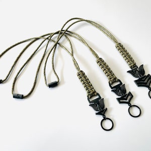 USN E4/E5/E6 Black Crow With Digital Multi Camo Paracord Neck Lanyard ...