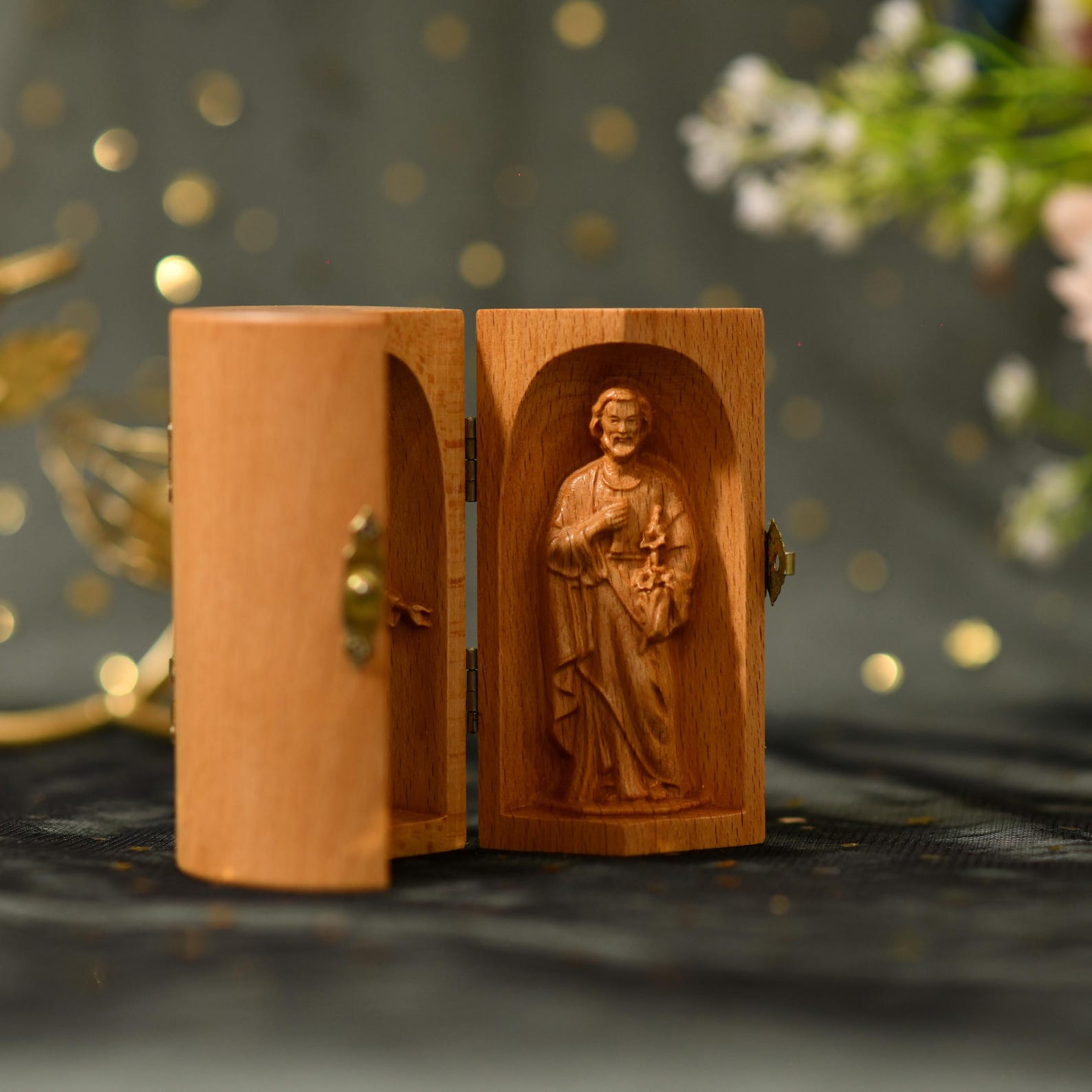 Wooden Solid Catholic Altar in Box, Wood Carving Catholic Icons,wooden ...