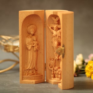 Home Portable Altar Table Catholic Triptych Art Wood Carving Catholic ...