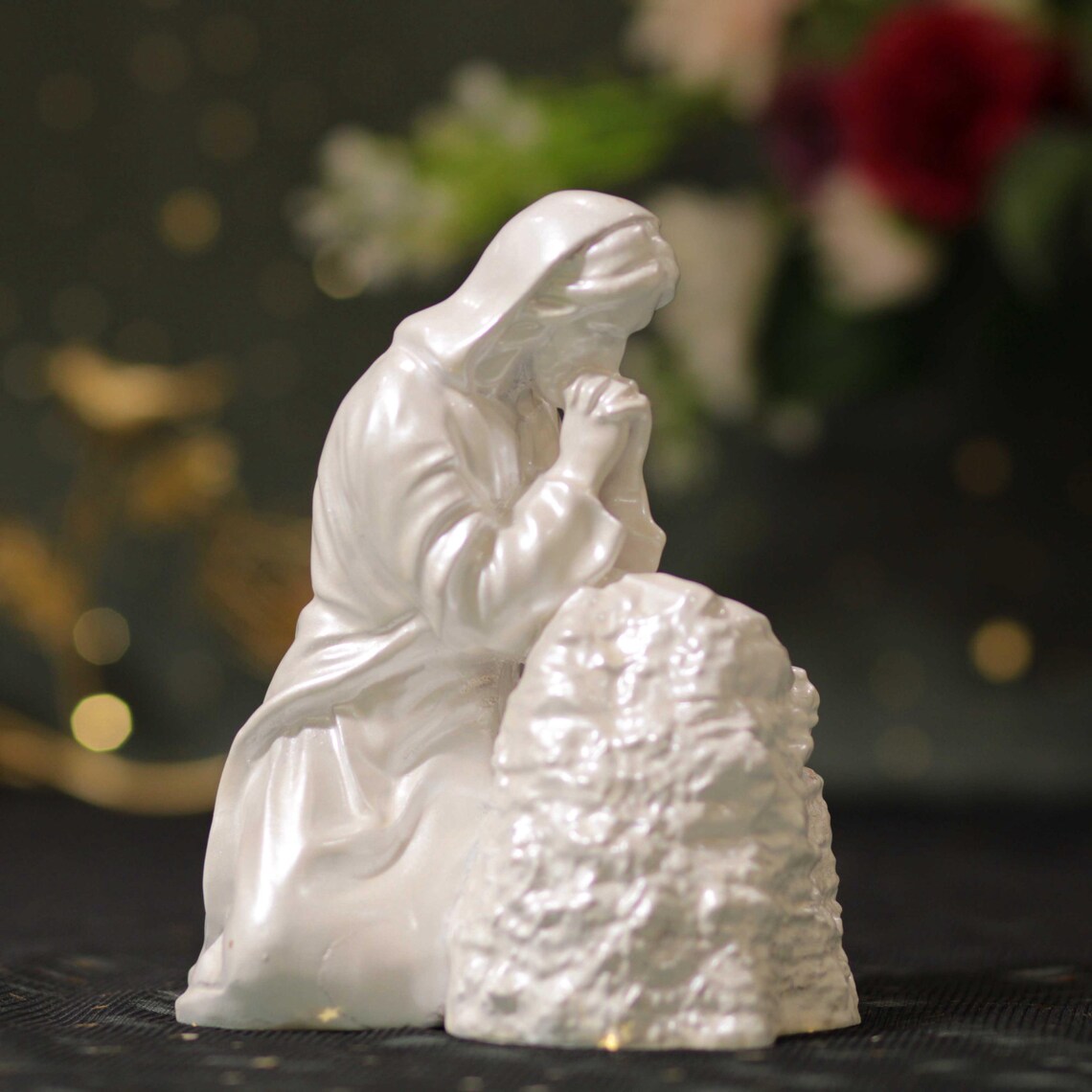 Jesus Praying in Gethsemane Wooden Statue – Pearl White Style ...
