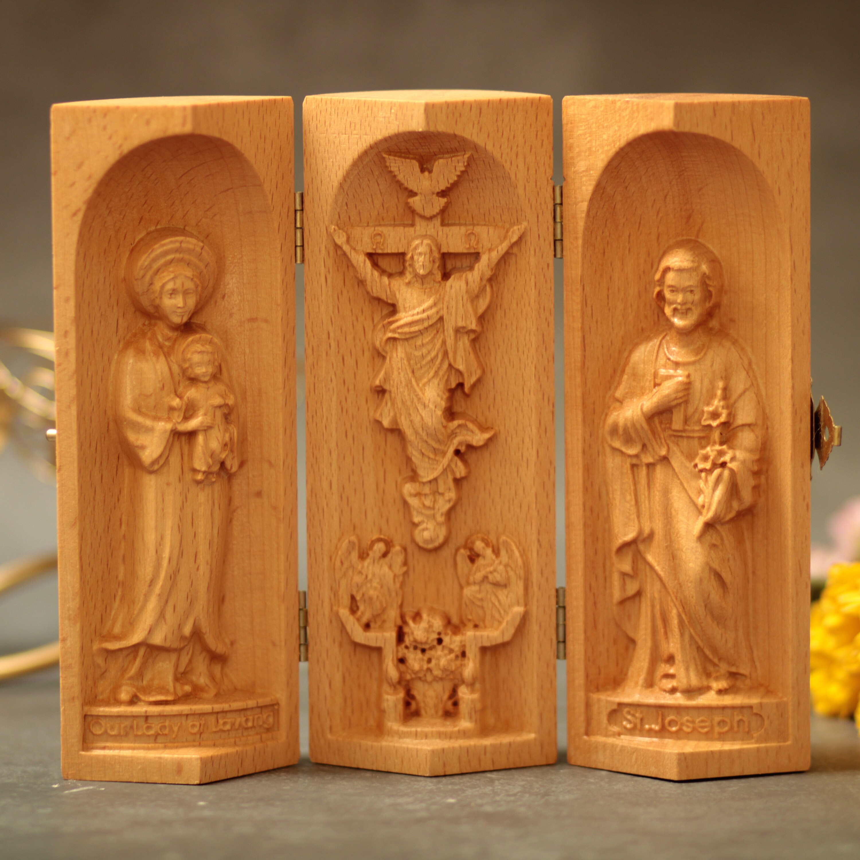 Home Portable Altar Table Catholic Triptych Art Wood Carving Catholic ...