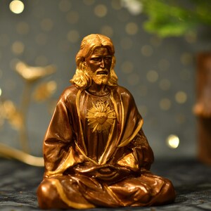 Sacred Heart of Jesus Christ Statue in Contemplation Statue Holy ...