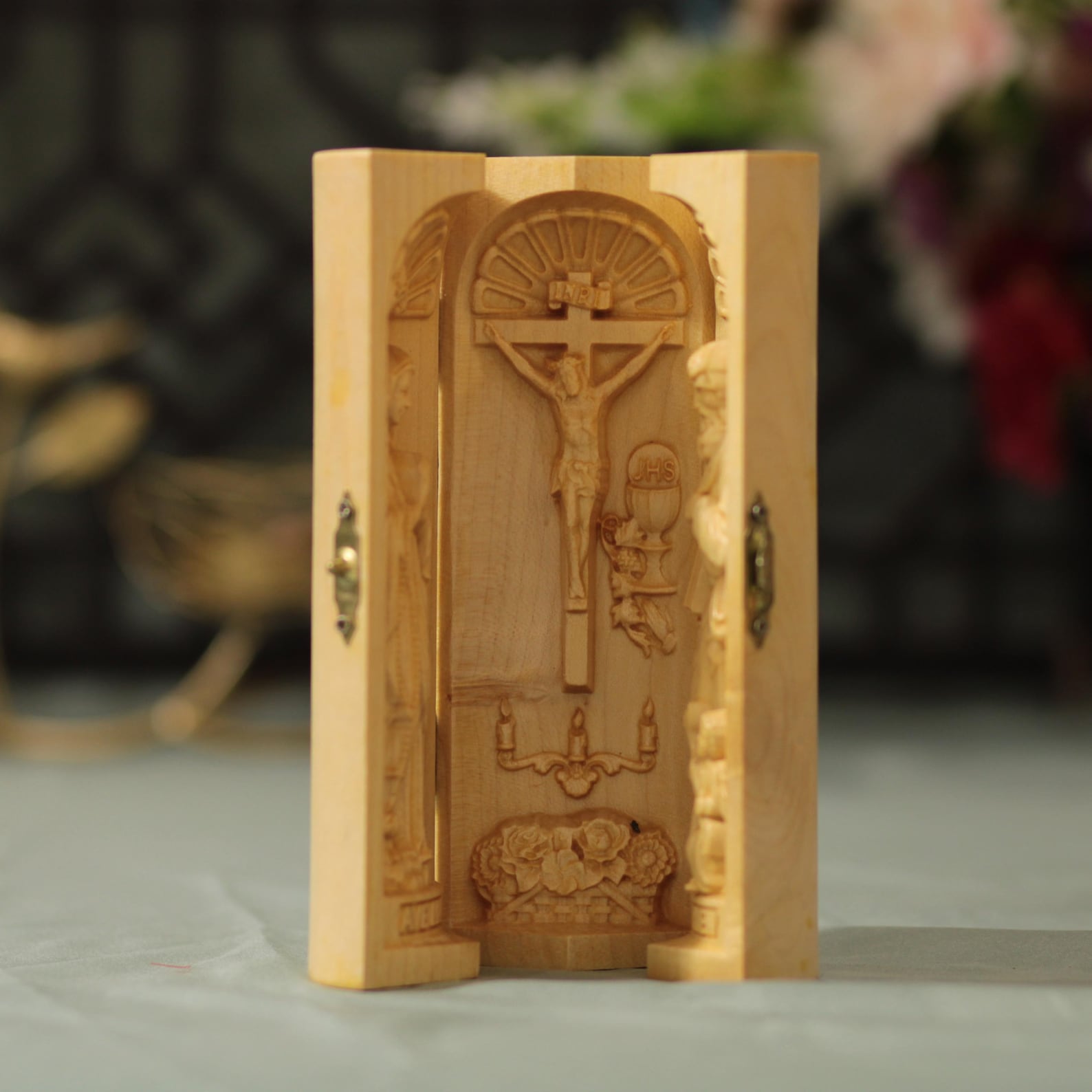 Handmade Portable Altar Jesus Christ | St. Matthew| Ave Maria Home ...