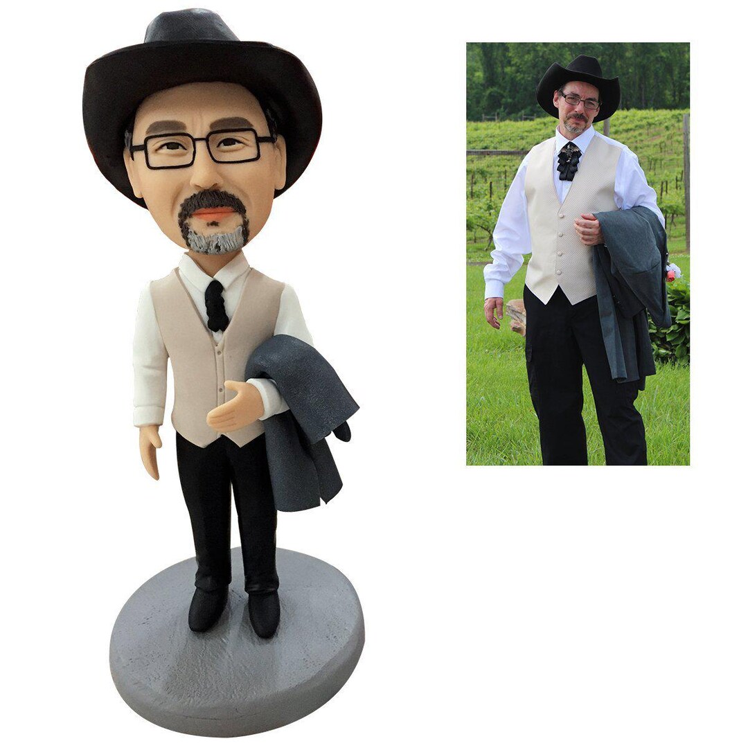 Fully Body Customizable 1 Person Custom Bobbleheads With Engraved Text ...