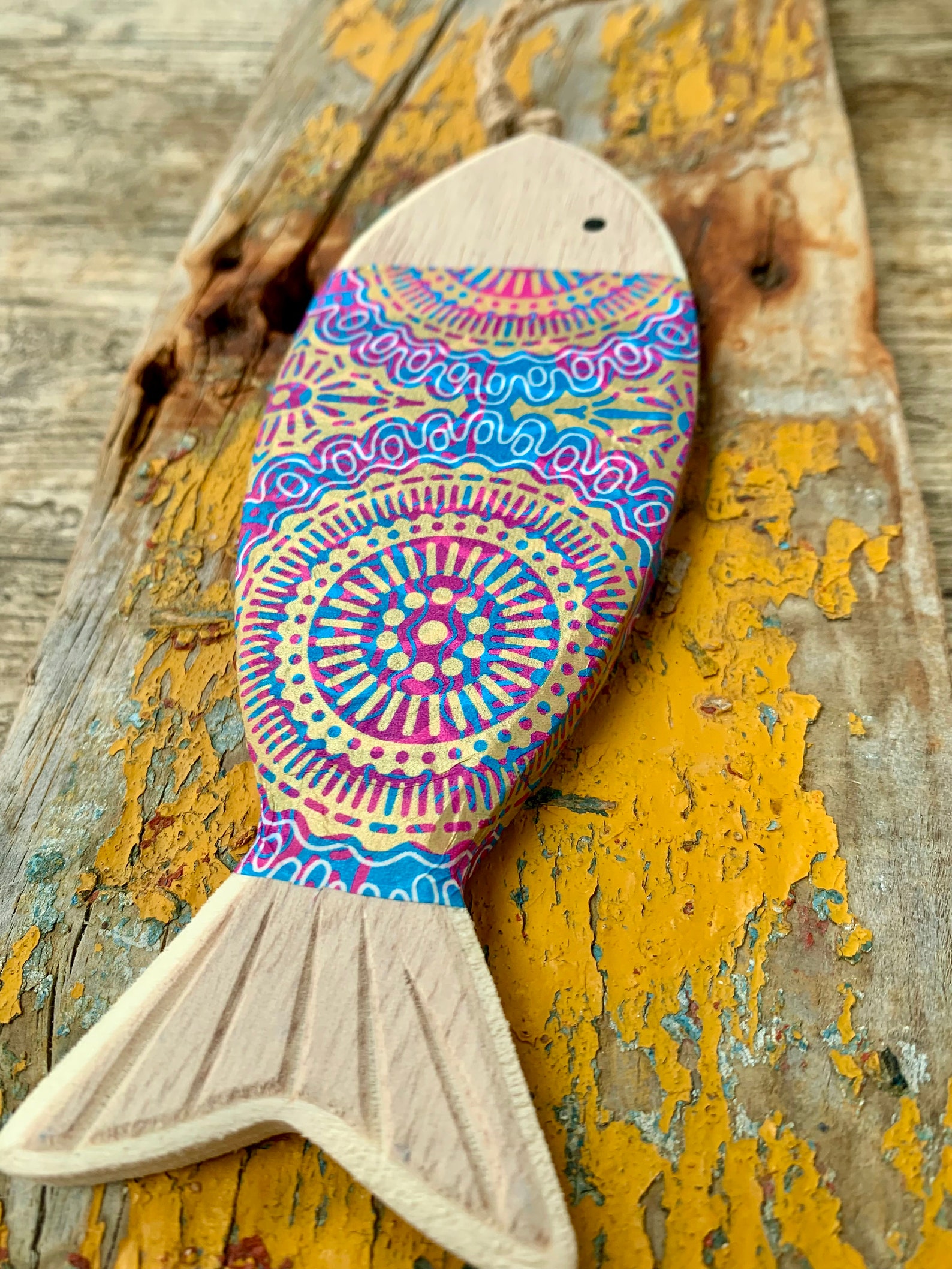 Hanging Wooden Hand Decorated Fish Decoration 2 Designs Coastal Decor ...