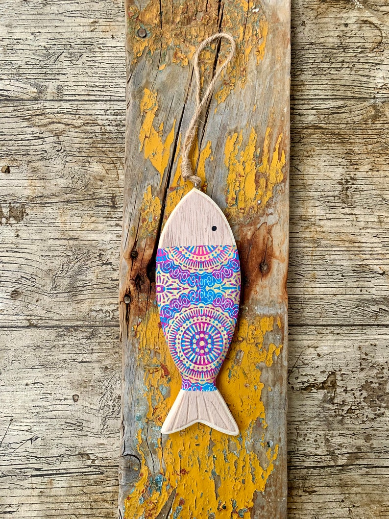 Hanging Wooden Hand Decorated Fish Decoration 2 Designs Coastal Decor ...