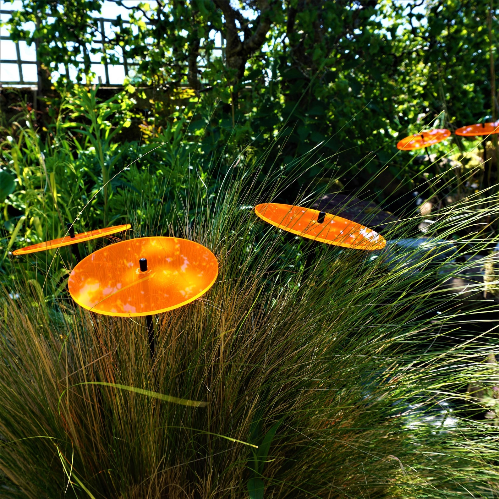 Sun Discs Set of 5: Glowing Garden Stakes, Outdoor Decor (75cm, 29.5 ...