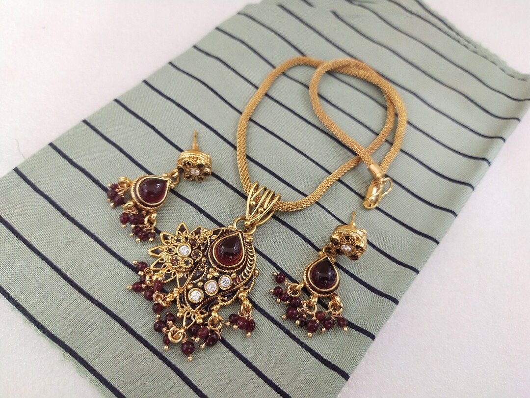 Handmade Indian Fashion Jewelry Handcrafted Chain Pendant Necklace Set ...