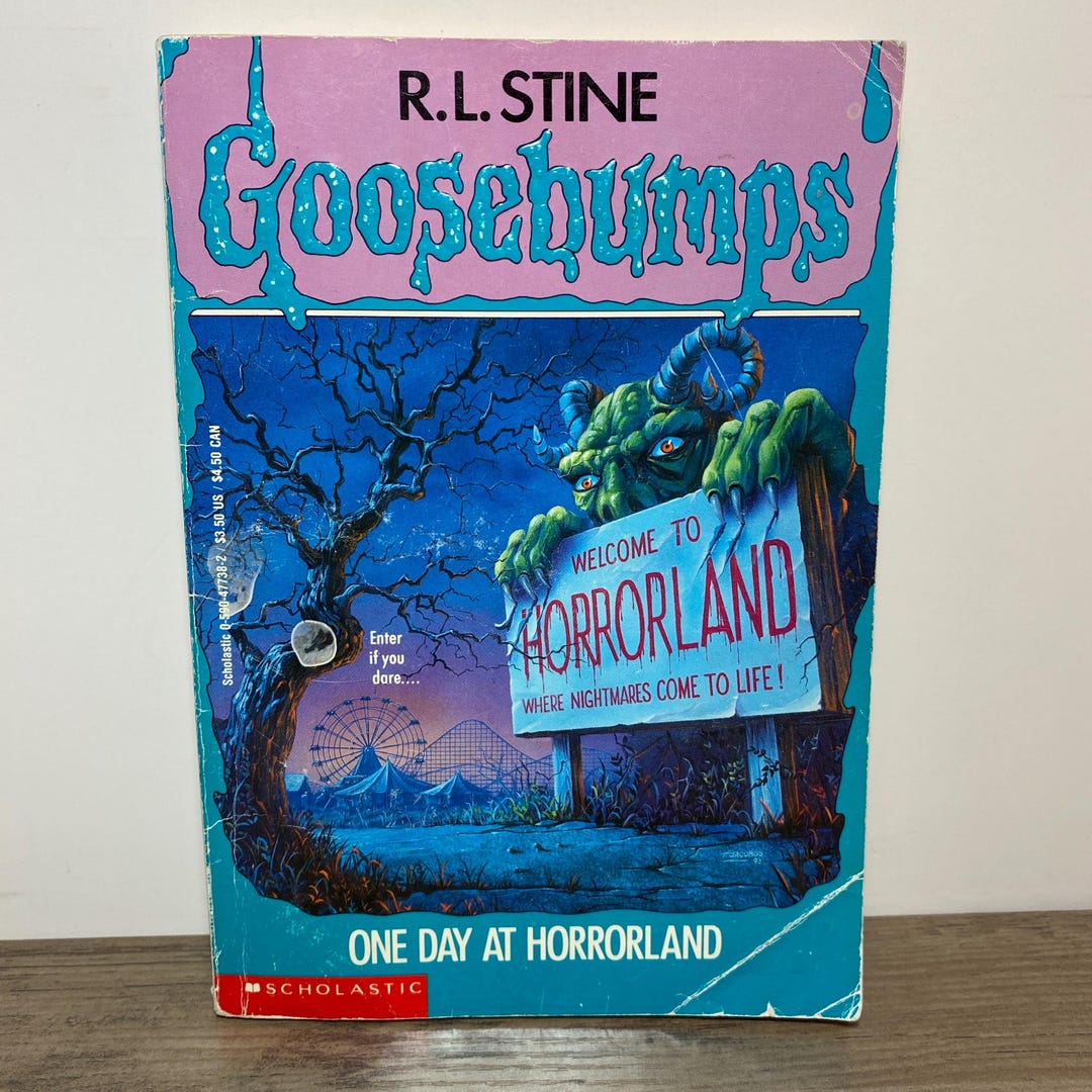 Goosebumps #16 One Day at Horrorland Paperback Book by RL Stine - Etsy
