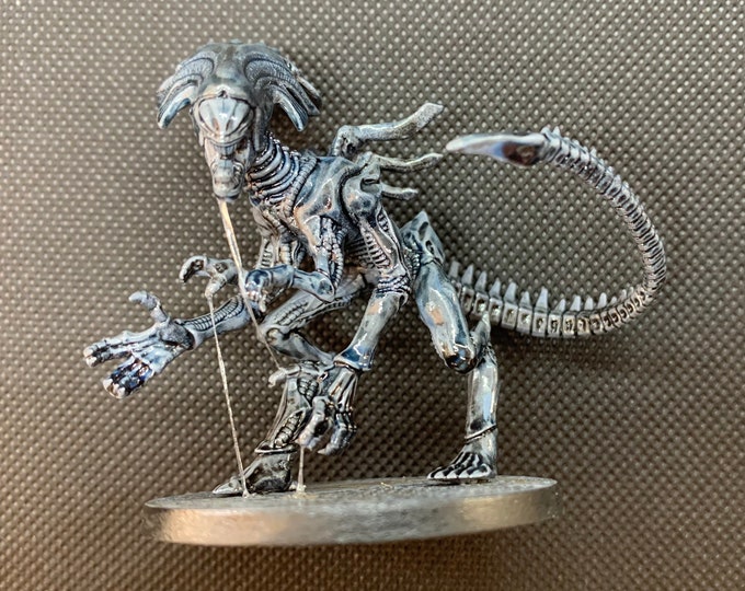 Gale Force Nine Alien Queen Xenomorph Another Glorious Day in the Corps ...