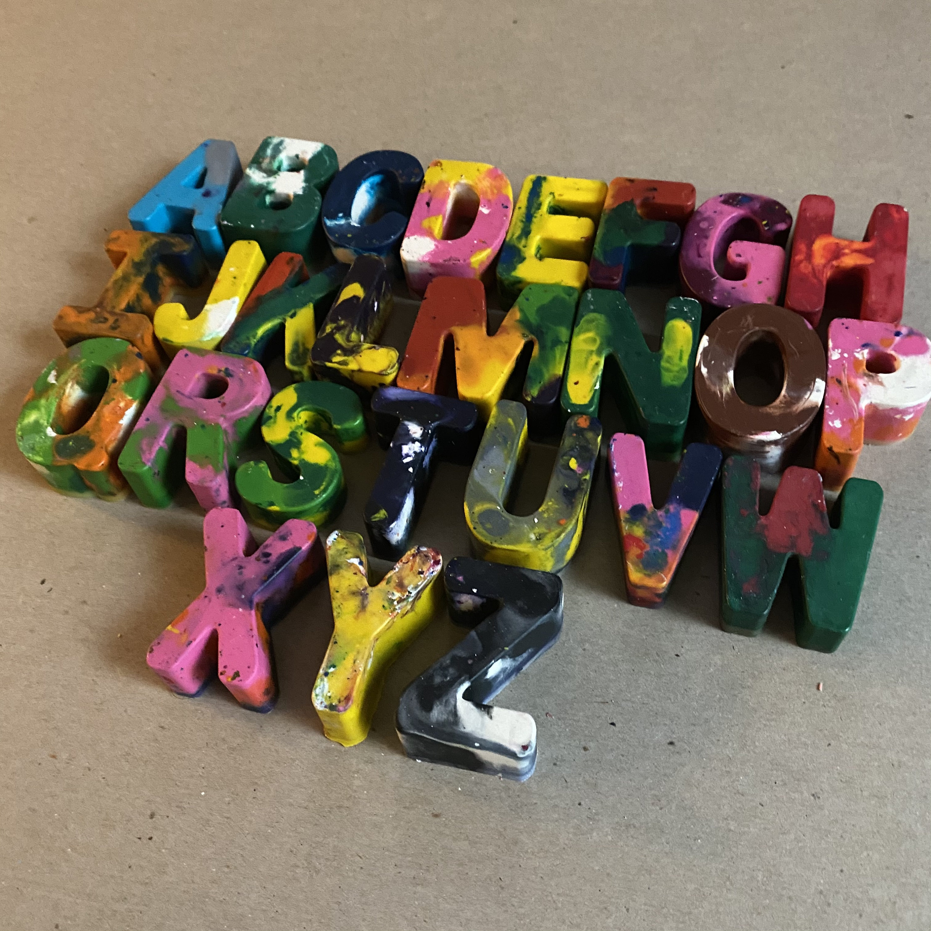 Conjunto de crayones alfabeto de 26 letras personalizado - Etsy España