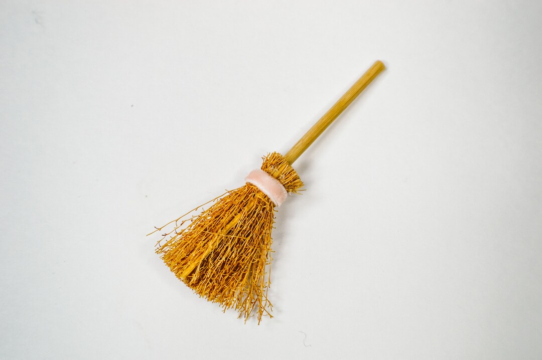 Modern Dollhouse Broom 1:12 Scale - Etsy