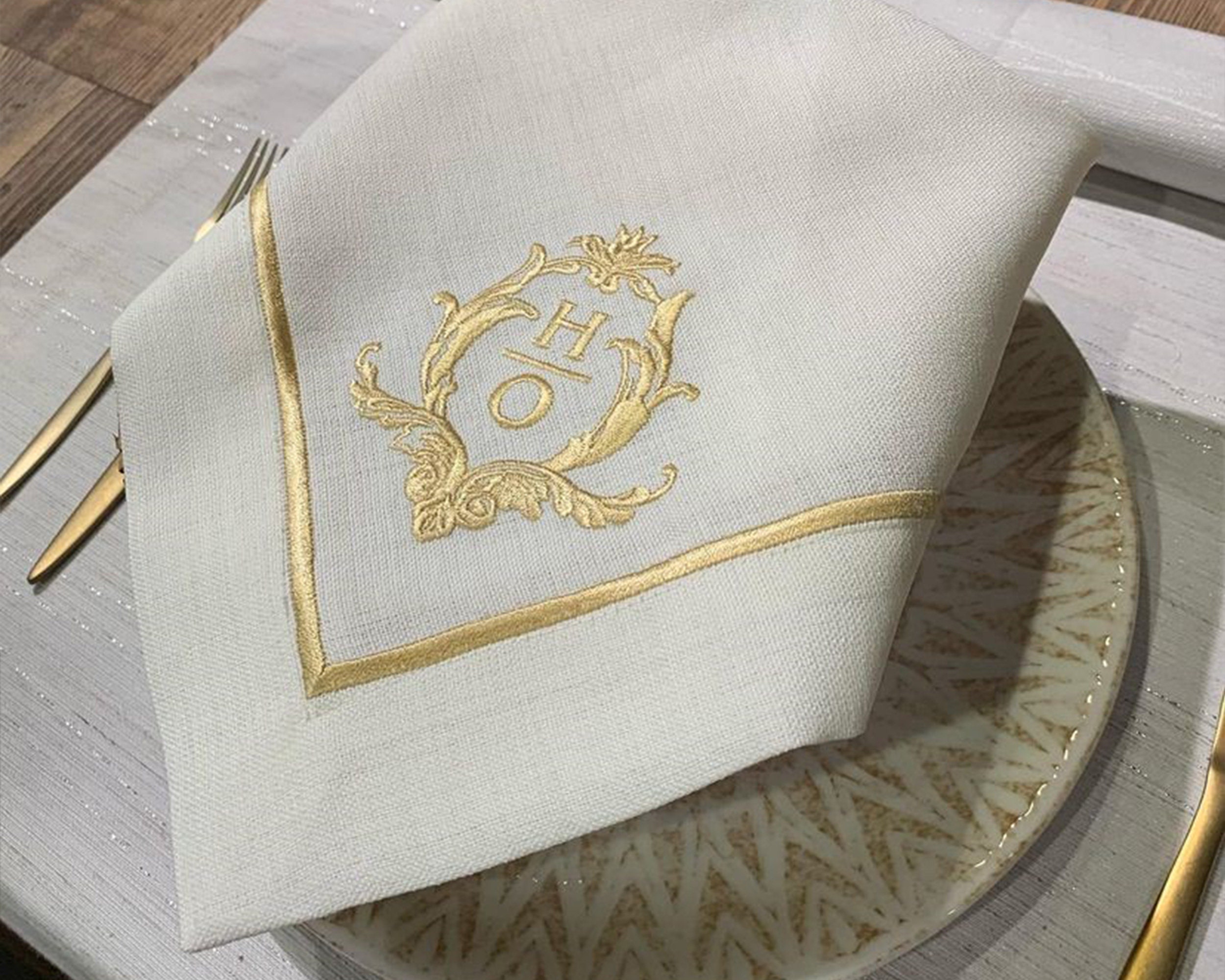 Personalized Set of Cream Napkins Placemats and Runner - Etsy