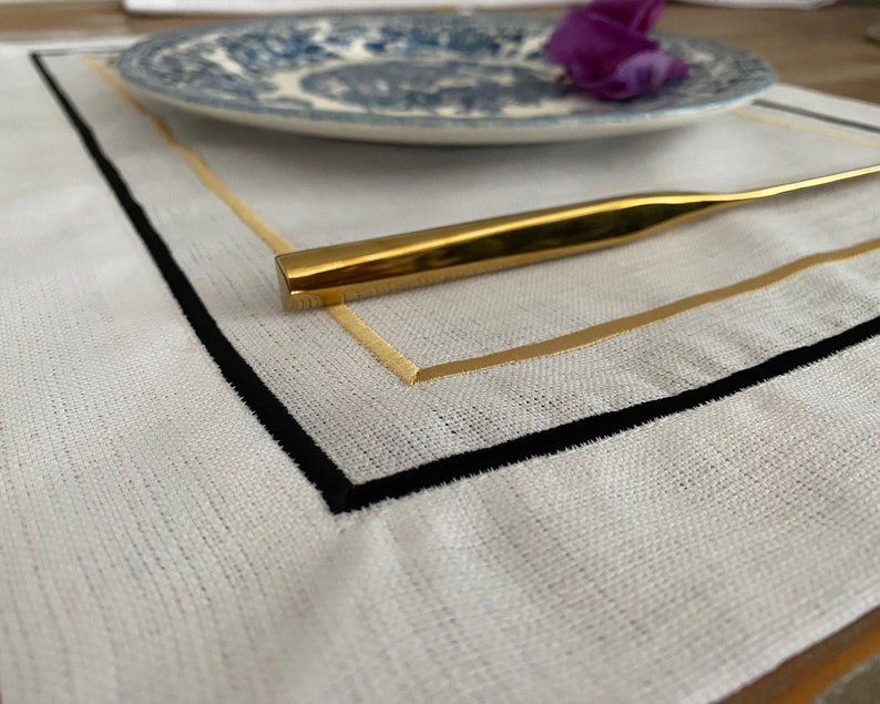 Personalized Dinner Napkins, Placemats and Runner With Monogram ...