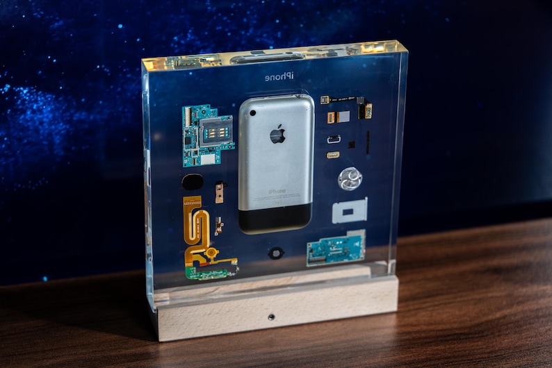 Disassembled iPhone 1st Gen Art With Frame (resion Edition ...