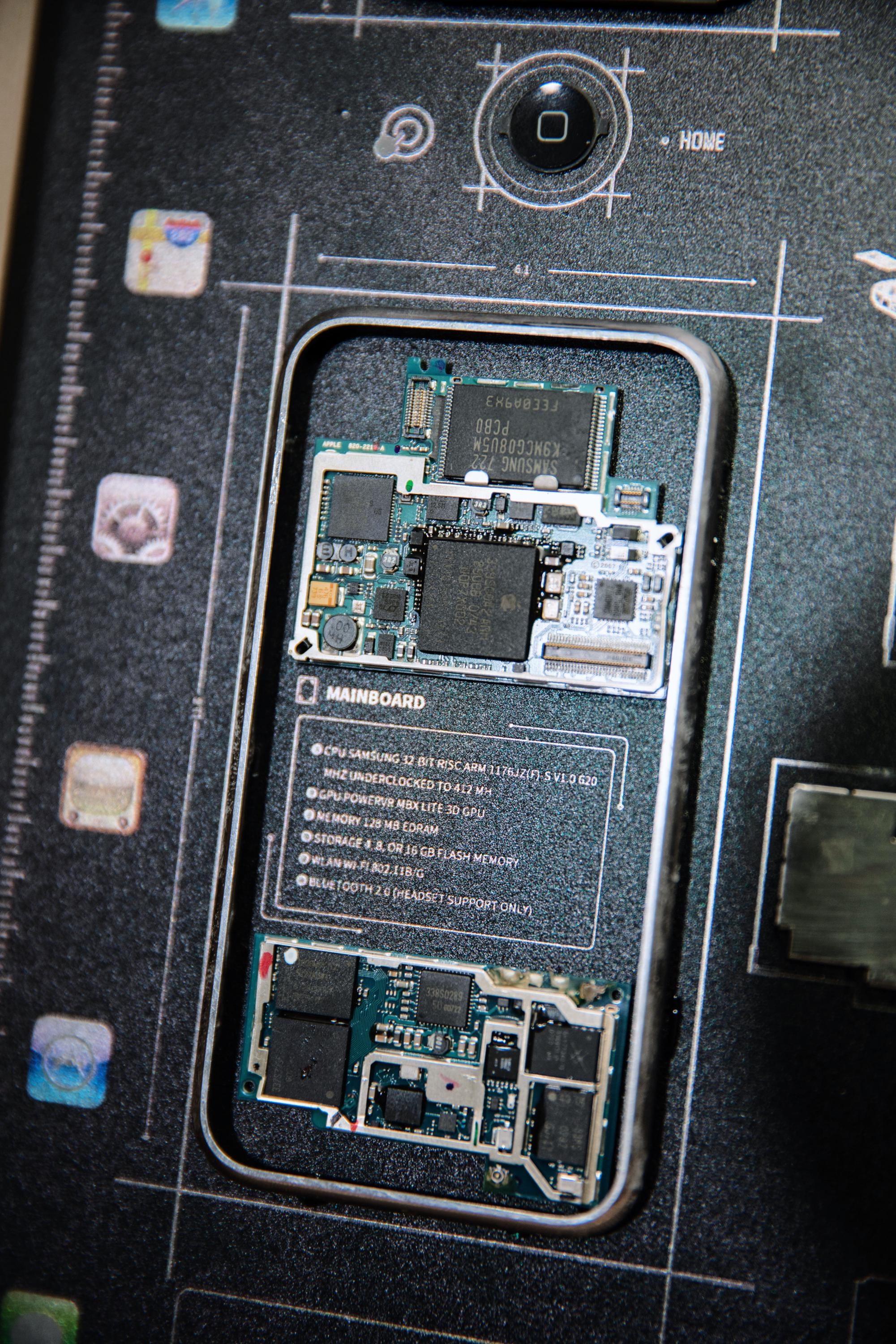 Collector's Series Disassembled iPhone 1st Gen Art With Frame ...