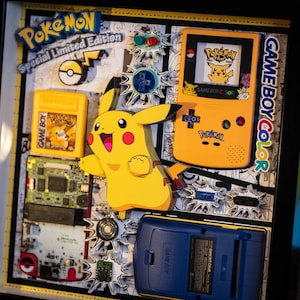 Disassembled Gameboy Color Frame, Disassemble Game Art, GBC Teardown ...