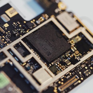 Disassembled Google Pixel 1st Gen, Disassemble Frame Art, Google Pixel ...