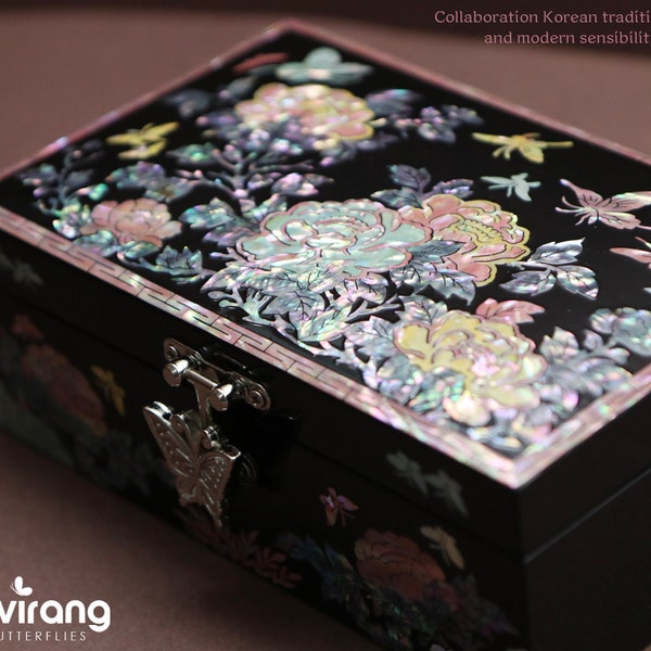 Traditional Jewelry Box - Etsy