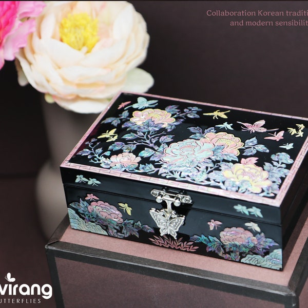 Traditional Jewelry Box - Etsy