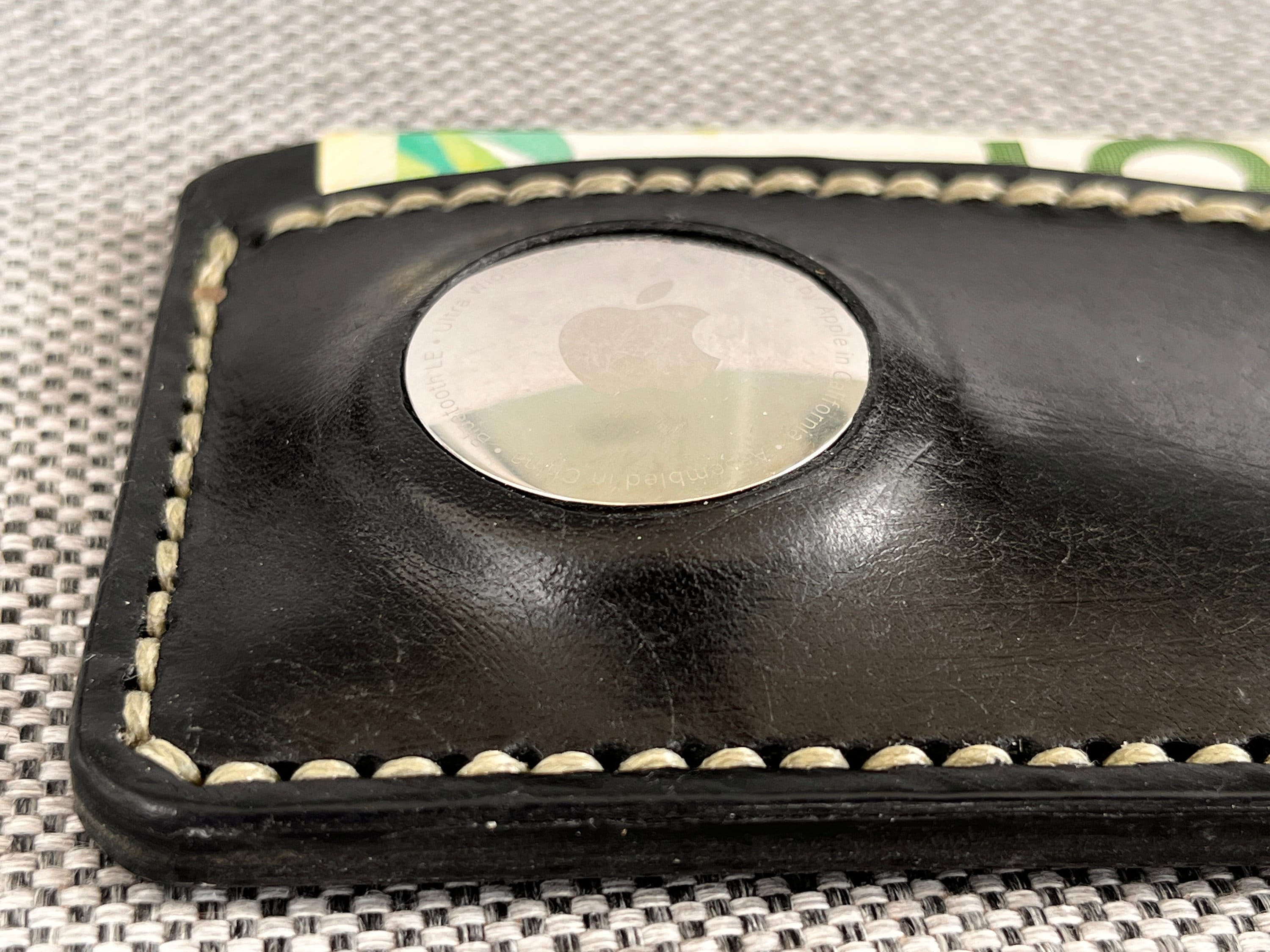 Apple Air Tag Wallet PDF Pattern by HY Leatherworks. - Etsy
