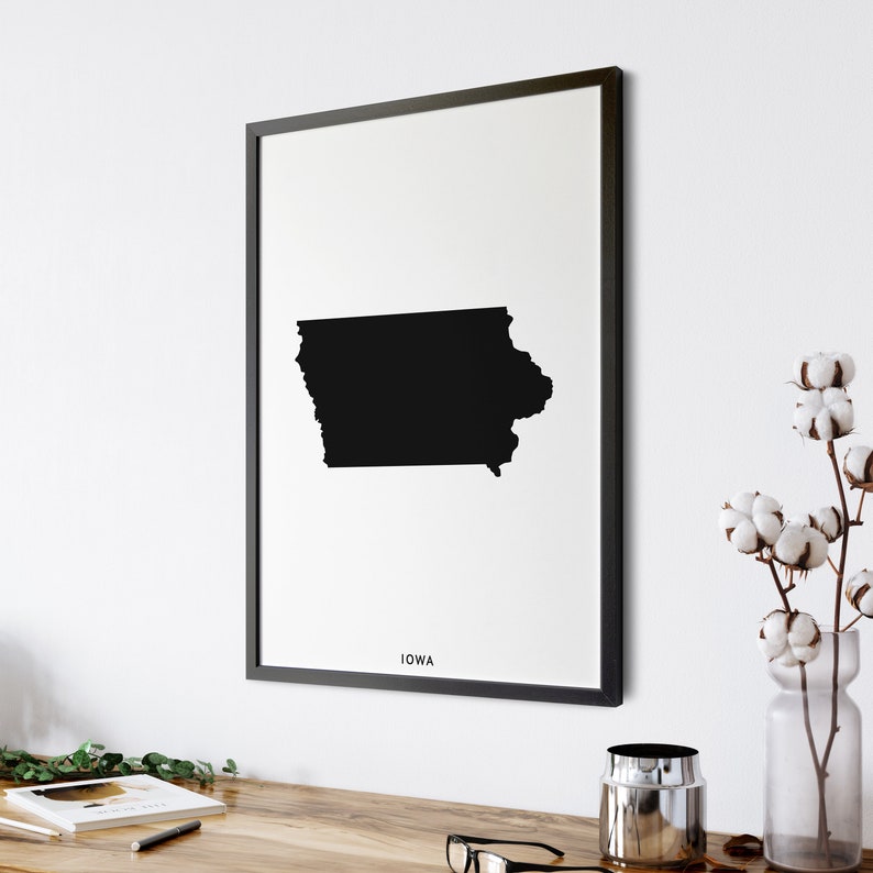 Iowa Map Black and White Minimalist Map of Iowa Iowa State | Etsy