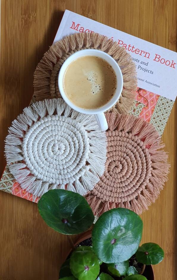 Macramé Coasters/ Spiral Coasters/macramé Round Coaster Set/ Home Decor ...