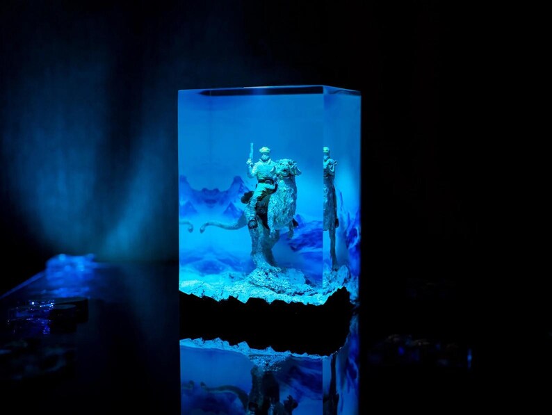 Luke Skywalker Hoth Resin Lamp | Star Wars LED Diorama | Tauntaun Ice ...