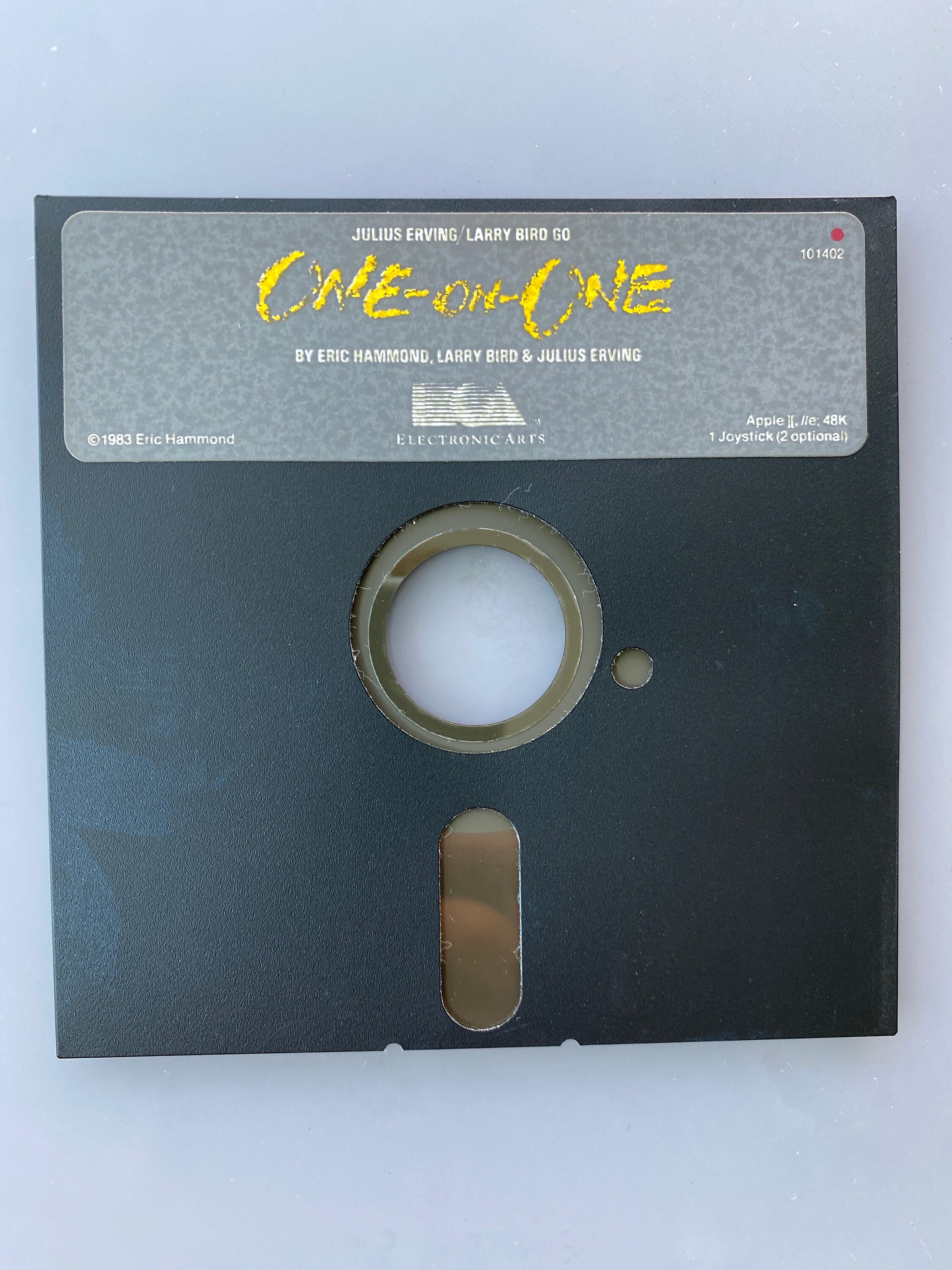 Julius Erving and Larry Bird One-on-one EA Game 1984 Commodore 64 ...