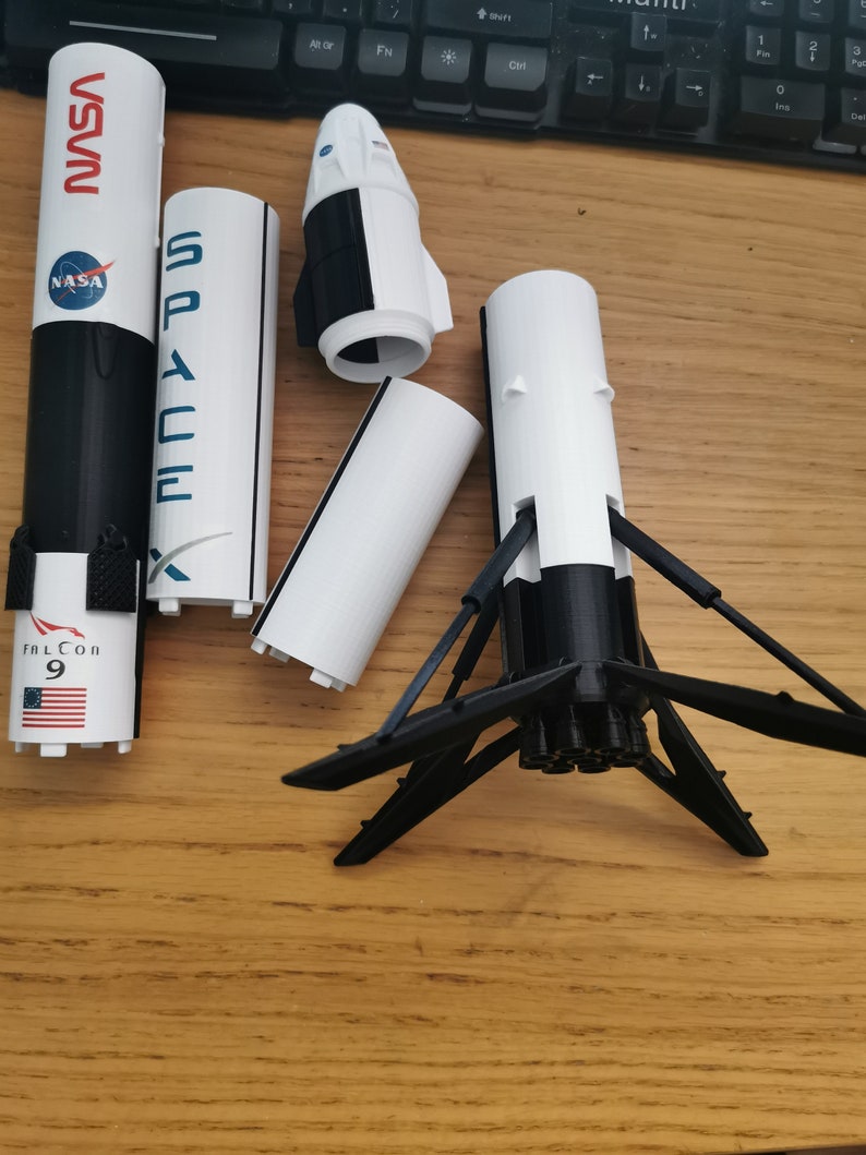 Spacex Falcon 9 Crew Dragon Capsule 1:76 84cm/33inch Tall - Etsy UK