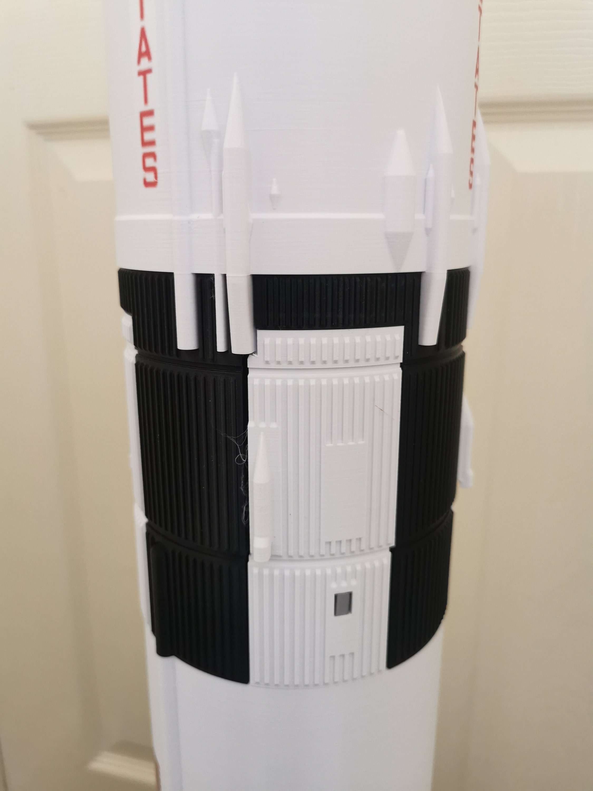 Apollo 11 Saturn V Display Model 1/144 Scale | Best Price| Fast ...