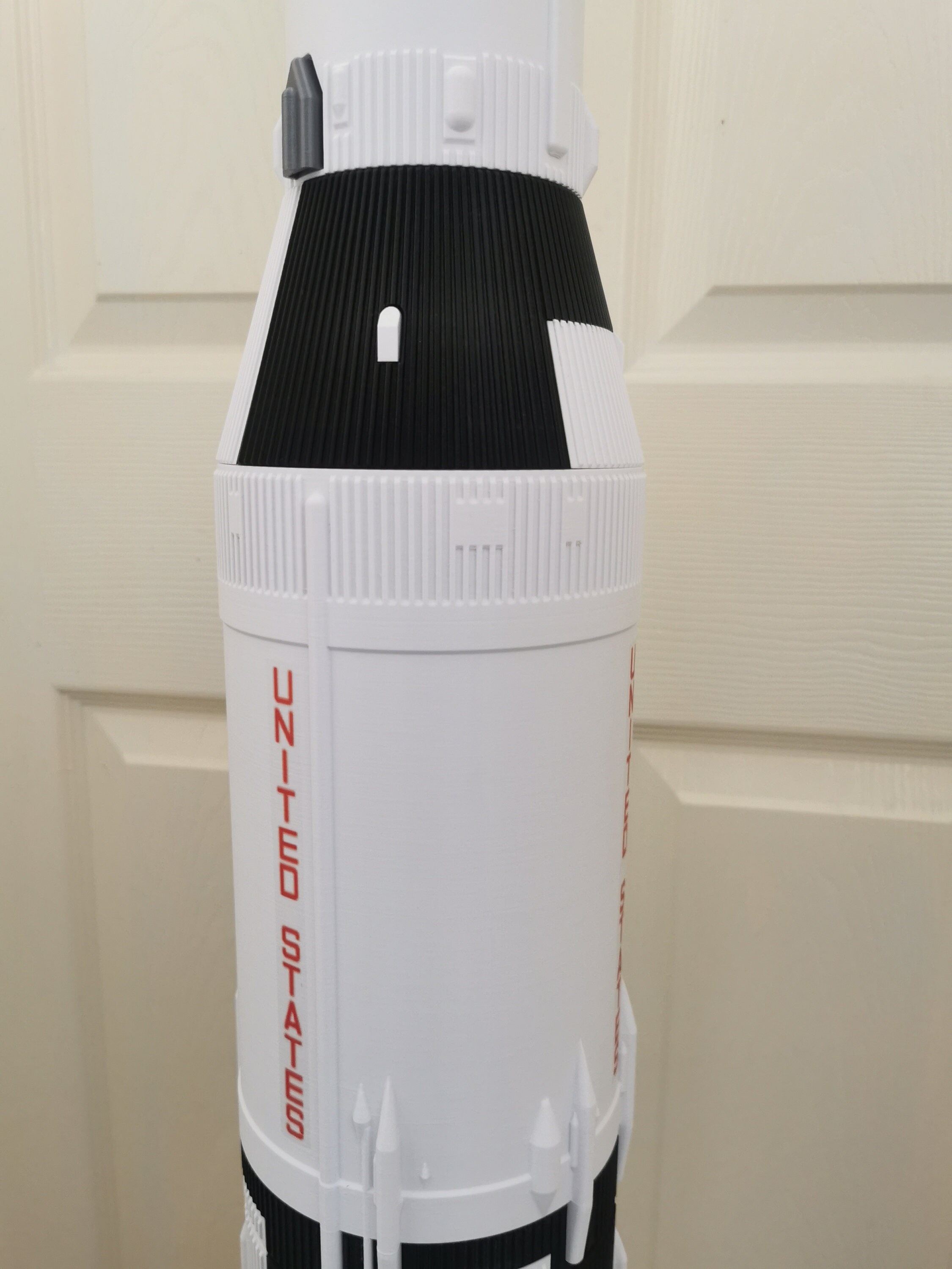 Apollo 11 Saturn V Display Model 1/144 Scale | Best Price| Fast ...