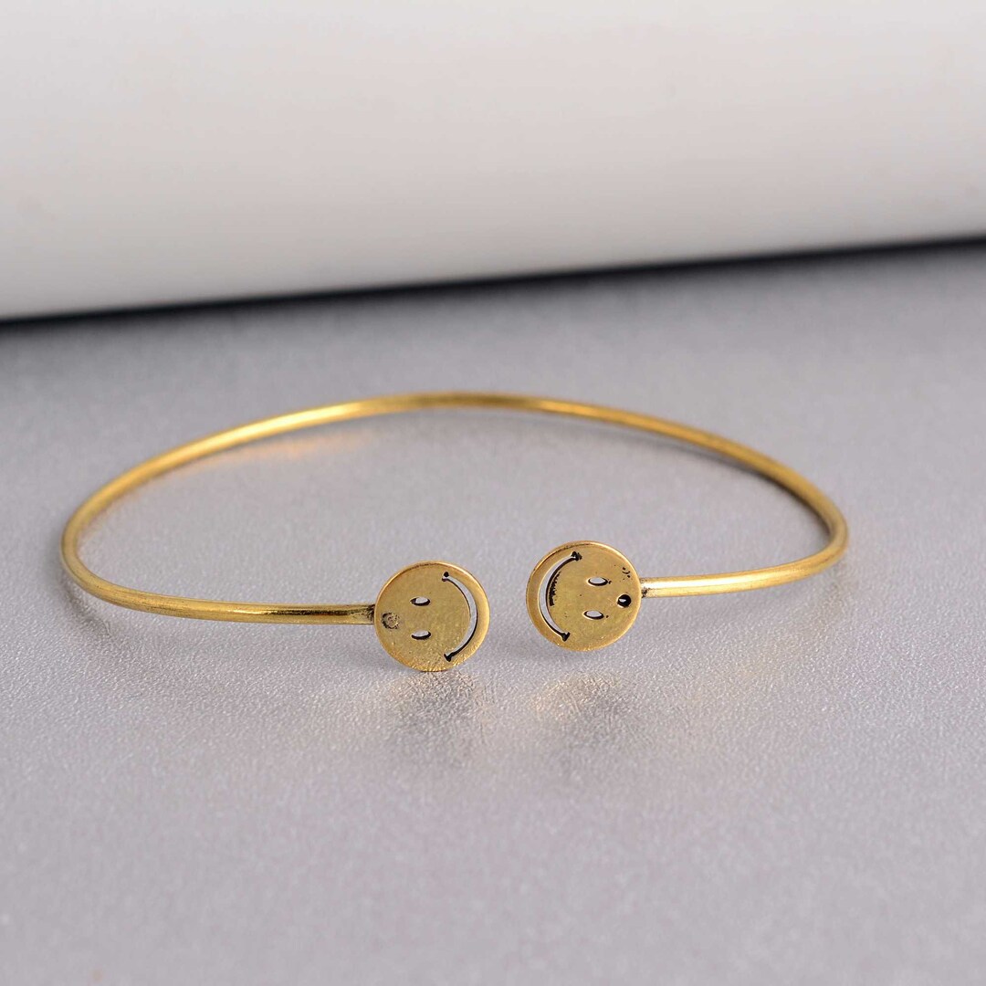 Gold Dainty Smiley Face Bracelet, Emoji Bracelet, Happy Face Emoji ...