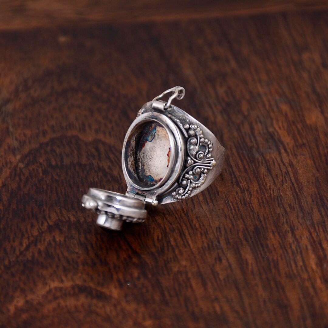 Natural Garnet Poison Ring, Locket Ring, Gold Garnet Hidden Box Ring ...