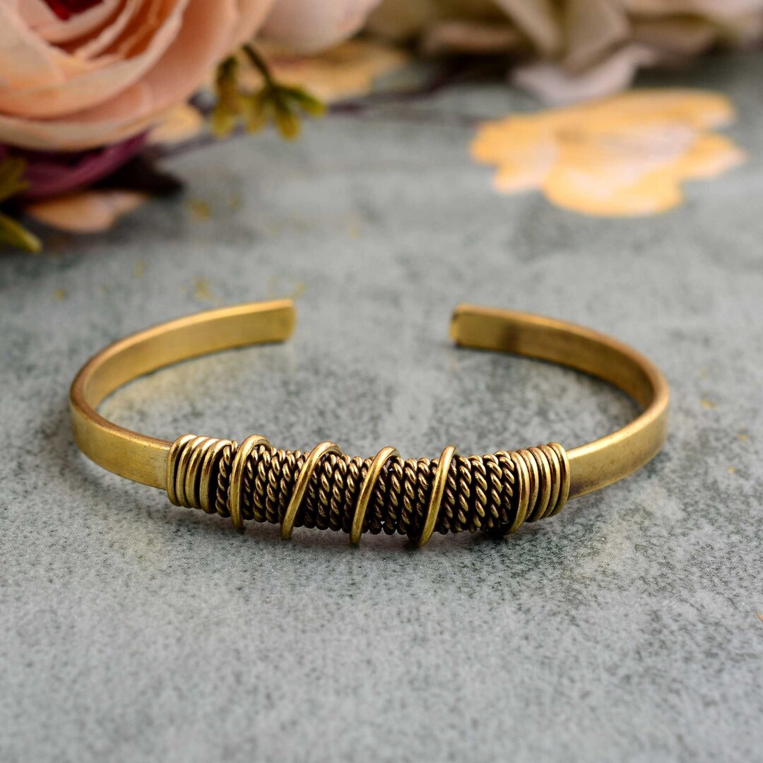 Minimalist Gold Wire Bracelet, Cuff Bracelet, Handmade Gold Wire ...