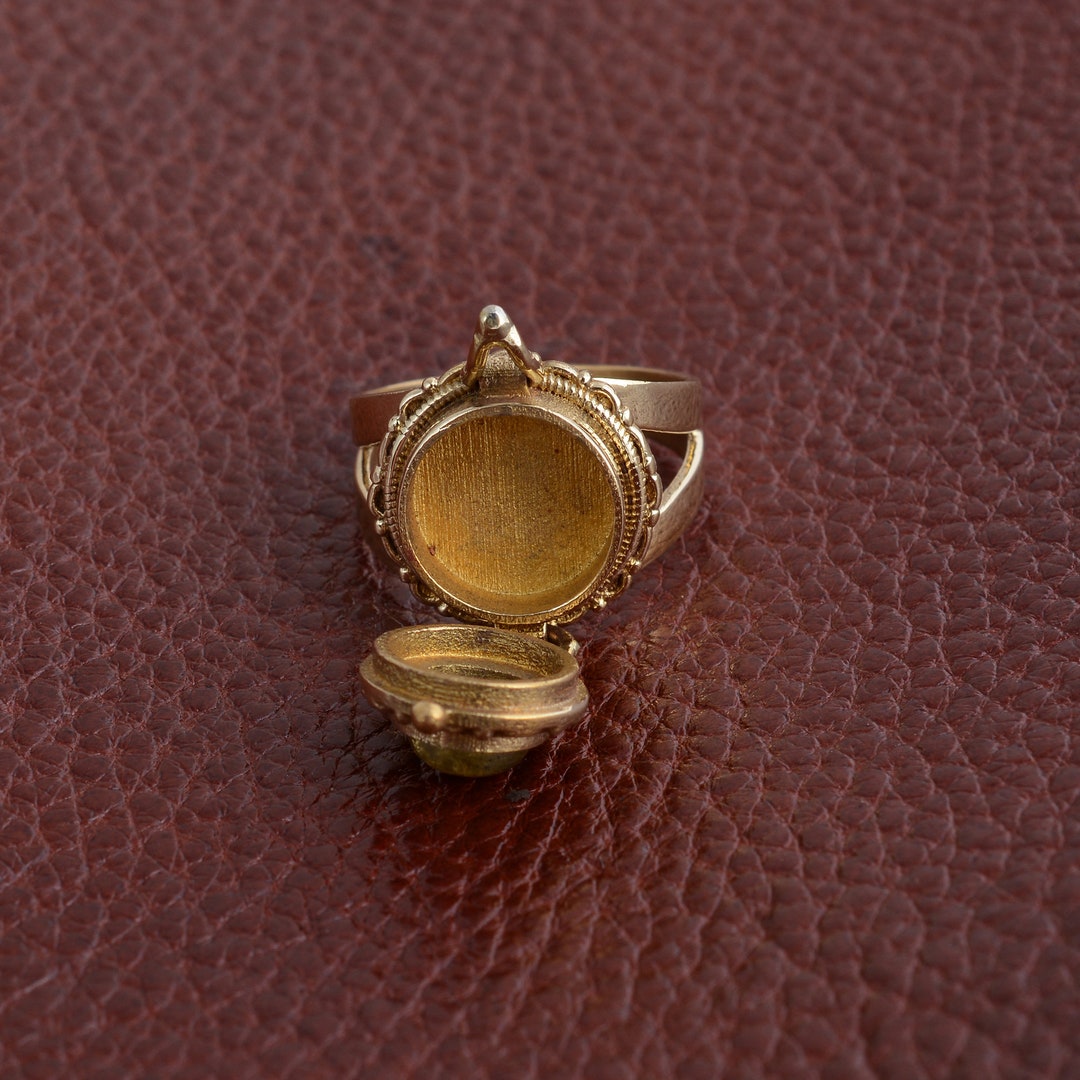 Gold Poisoner Ring With Secret Compartment, Labradorite Ring, Locket ...