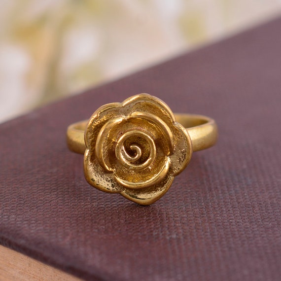 Ring in a rose store