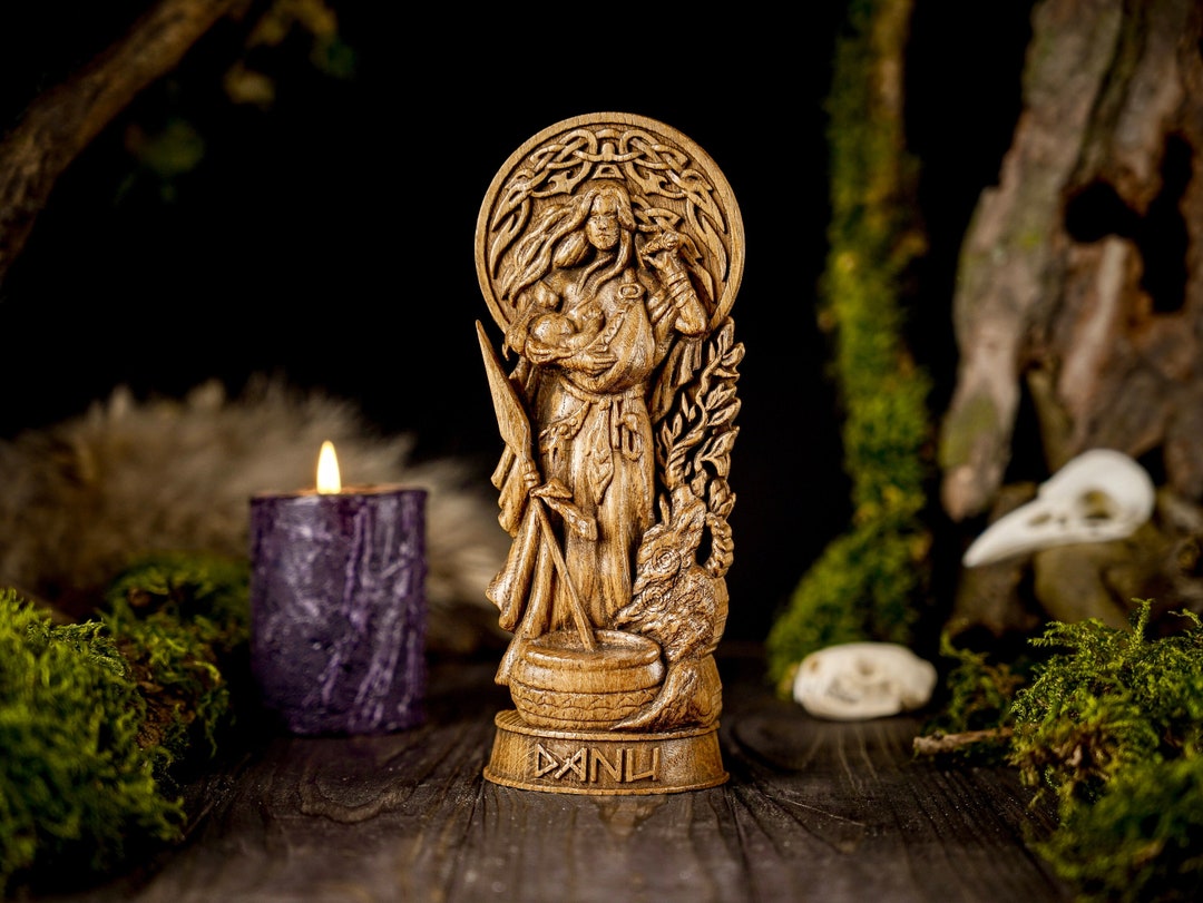 Danu Wooden Statue, Irish Mythology , Irish Goddess Statue, Danu ...