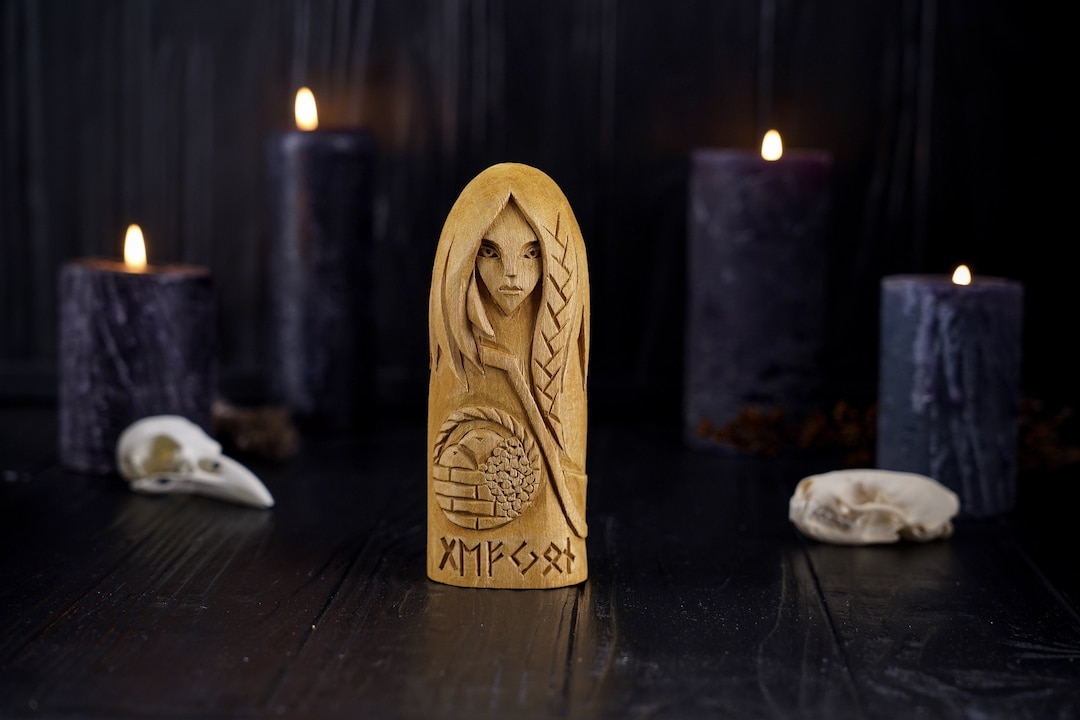 GEFJUN Norse Goddess, Gefjun Wooden Statue, Custom Norse Goddess Statue ...