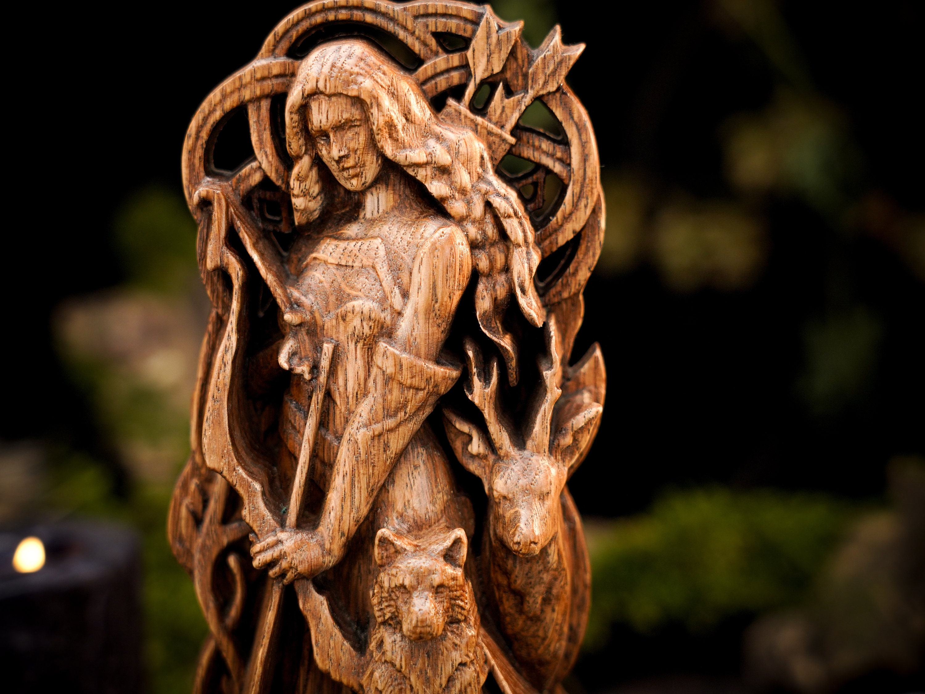 Skadi Norse Goddess Statue, Viking God Figure, Carved Skadi Statue ...