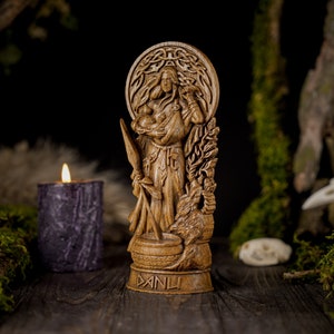 Danu Wooden Statue, Irish Mythology , Irish Goddess Statue, Danu ...