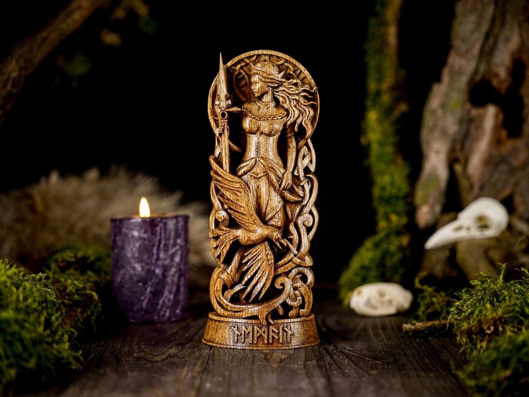 Nemain Wooden Statue, Irish Mythology , Irish Goddess Statue, Nemain ...